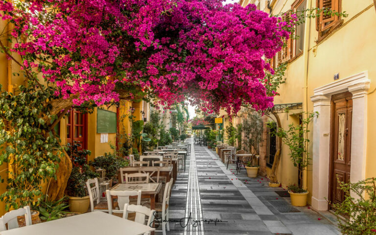 8 Beautiful Coastal Towns You Need to Visit in Mainland Greece ...