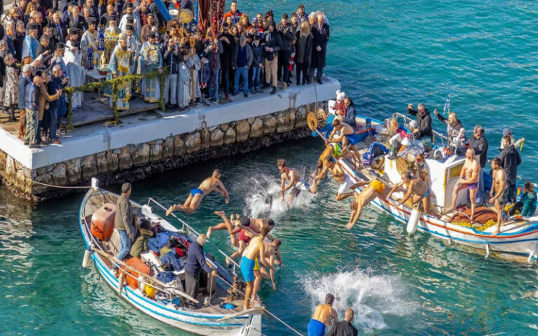 The Top 7 Greek Christmas Traditions - Welcome to Greece