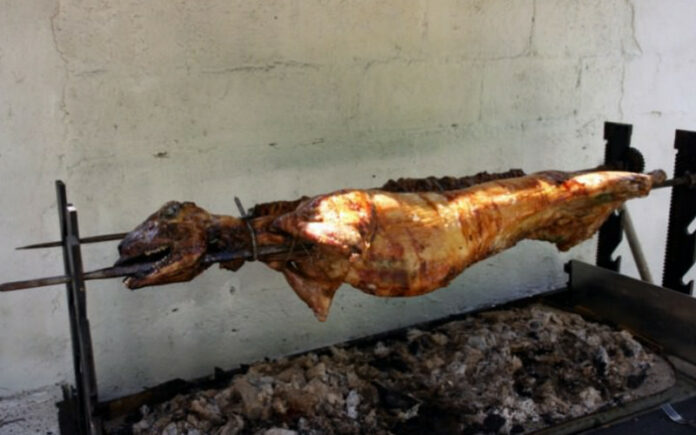 The Tradition of Roasting Lamb on Greek Easter - Welcome to Greece