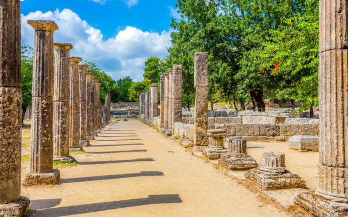 Top 10 Most Famous Ancient Greek Temples | Welcome to Greece