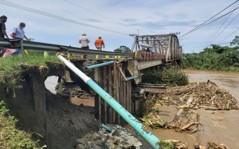 Top 10 Most Dangerous Bridges in the World - Welcome to Greece - Page 10