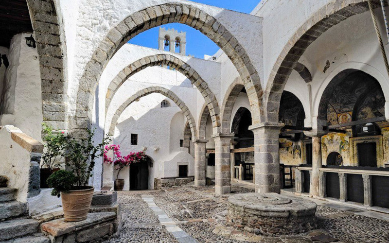 8 Most Beautiful Monasteries and Sacred Places in Greece - Welcome to ...